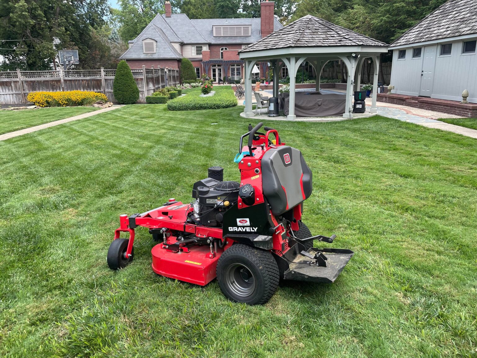 Indianapolis Lawn Care - Mowing Services - MYLOS - Mylos Lawn Care ...